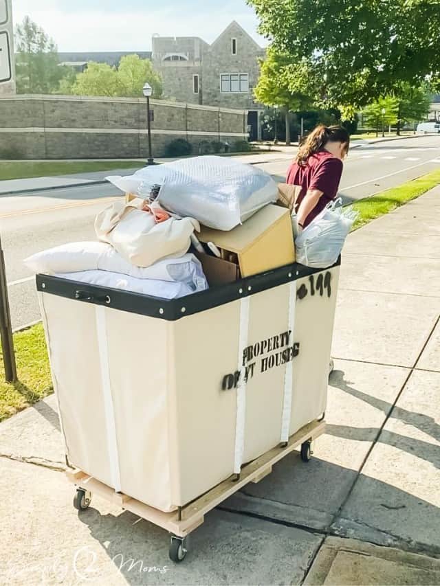 25 Essential Tips: How to Prepare for College Move-In Day 2025