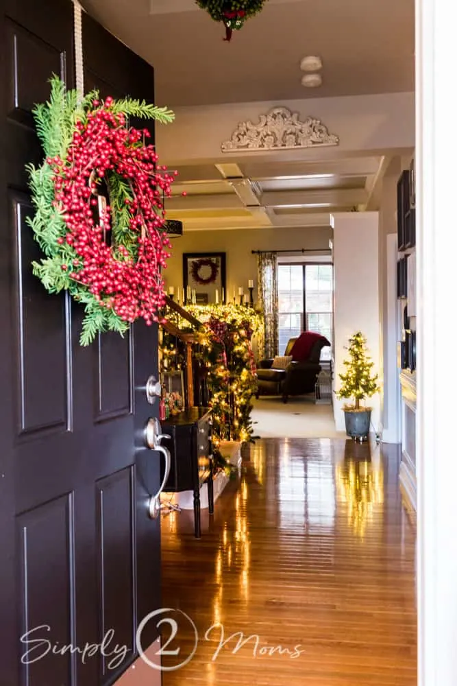 11 Christmas Home Tours for Your Holiday Decor Inspiration