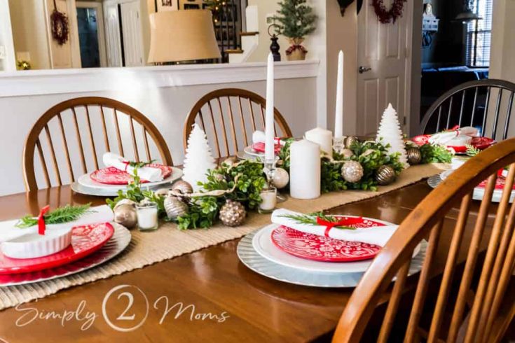 Simple Christmas Table Ideas | Centerpiece and Place Settings