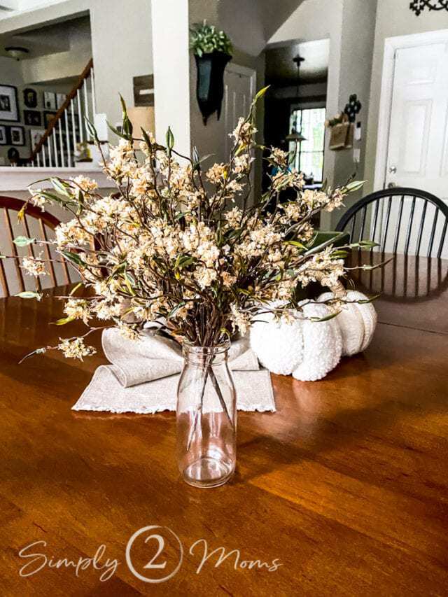 The Secret to Creating a Simple Neutral Fall Centerpiece