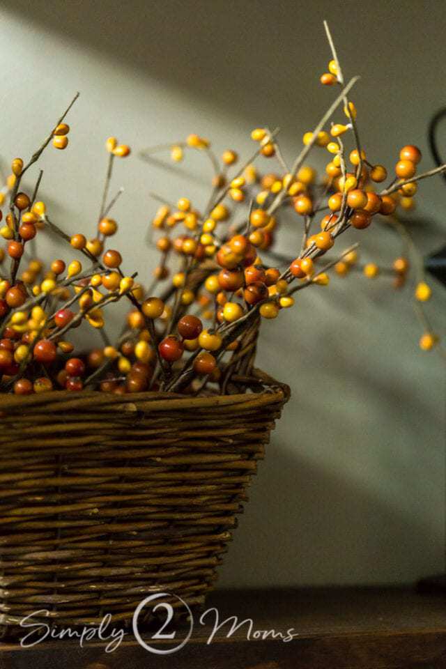 13 Beautiful Ways to Add Fall Color in Your Home – Simply2moms