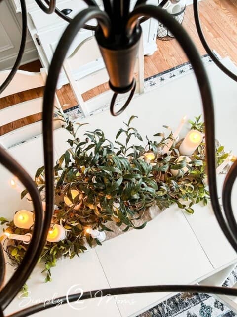 5 Simple Ideas to Style a Neutral Centerpiece for Any Season