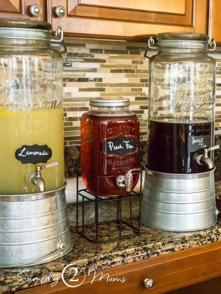 Celebrate Your Grad in Style: 17 Graduation Party Ideas