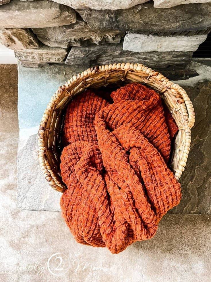 How to Style a Pretty Fall Basket in 5 Simple Steps – Simply2moms