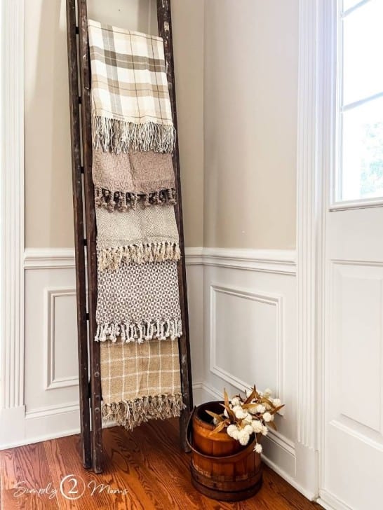 The Best Ideas to Decorate a Cozy Fall Entryway You'll Love