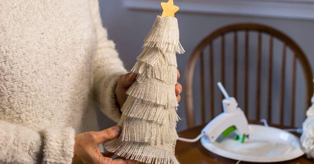 How to Make a Simple DIY Fringed Burlap Christmas Tree