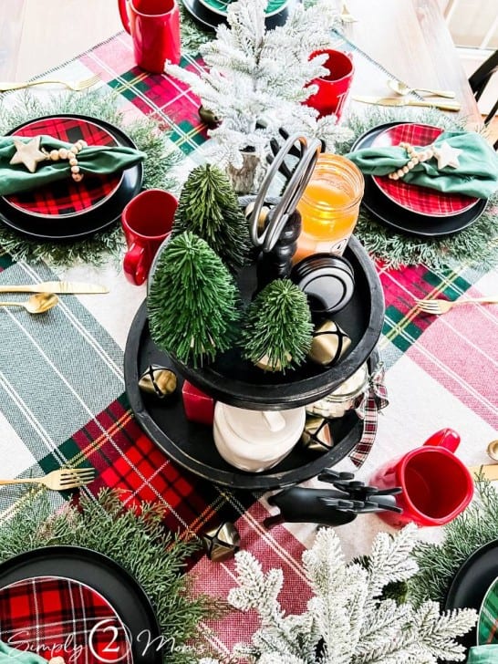 5 Simple Ideas to Create the Perfect Christmas Morning Tablescape