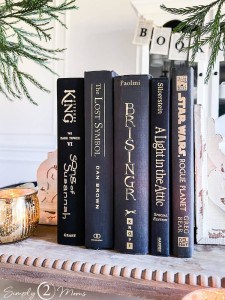 5 Easy Ideas to Create a Tablescape for a Book Club Gathering