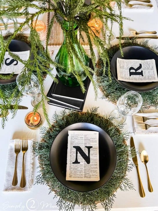 5 Easy Ideas to Create a Tablescape for a Book Club Gathering