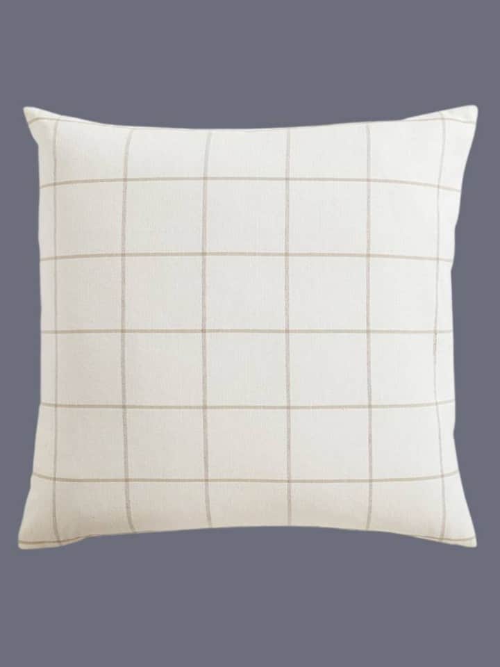 Friday Favorites: Over 15 of the Best Neutral Throw Pillows