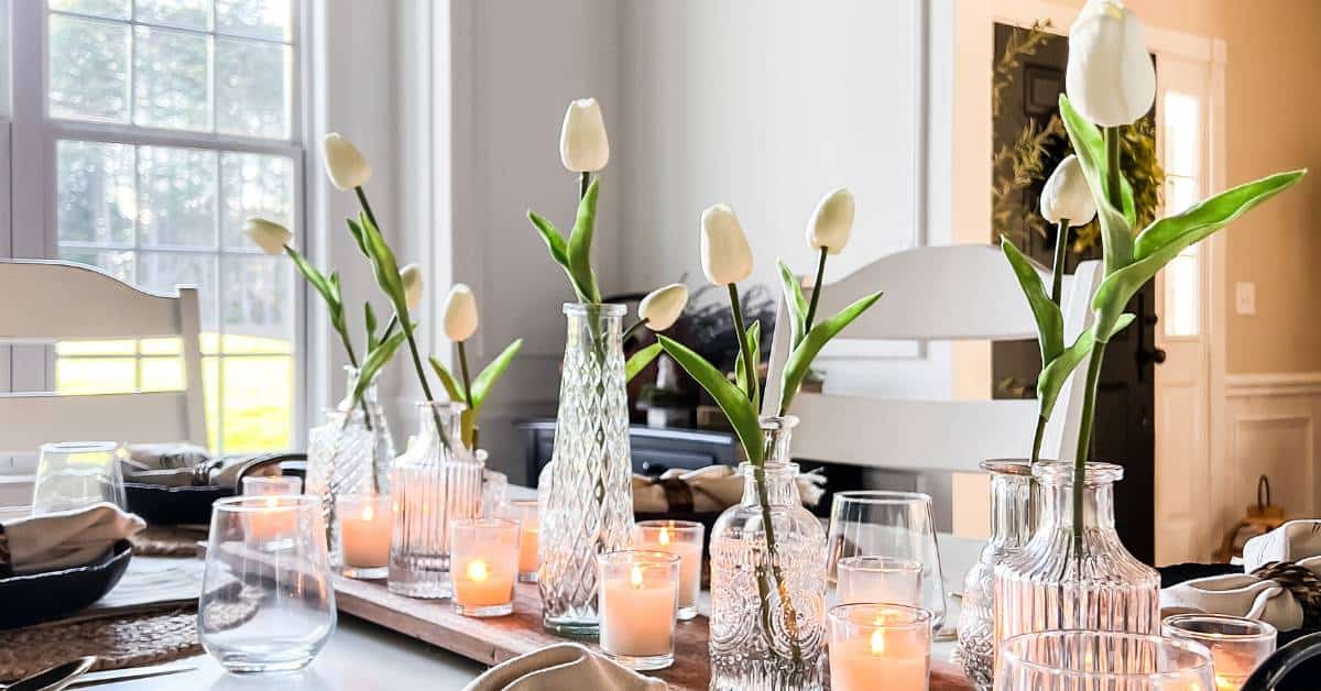 How to Set a Beautiful Spring Table in 5 Easy Steps