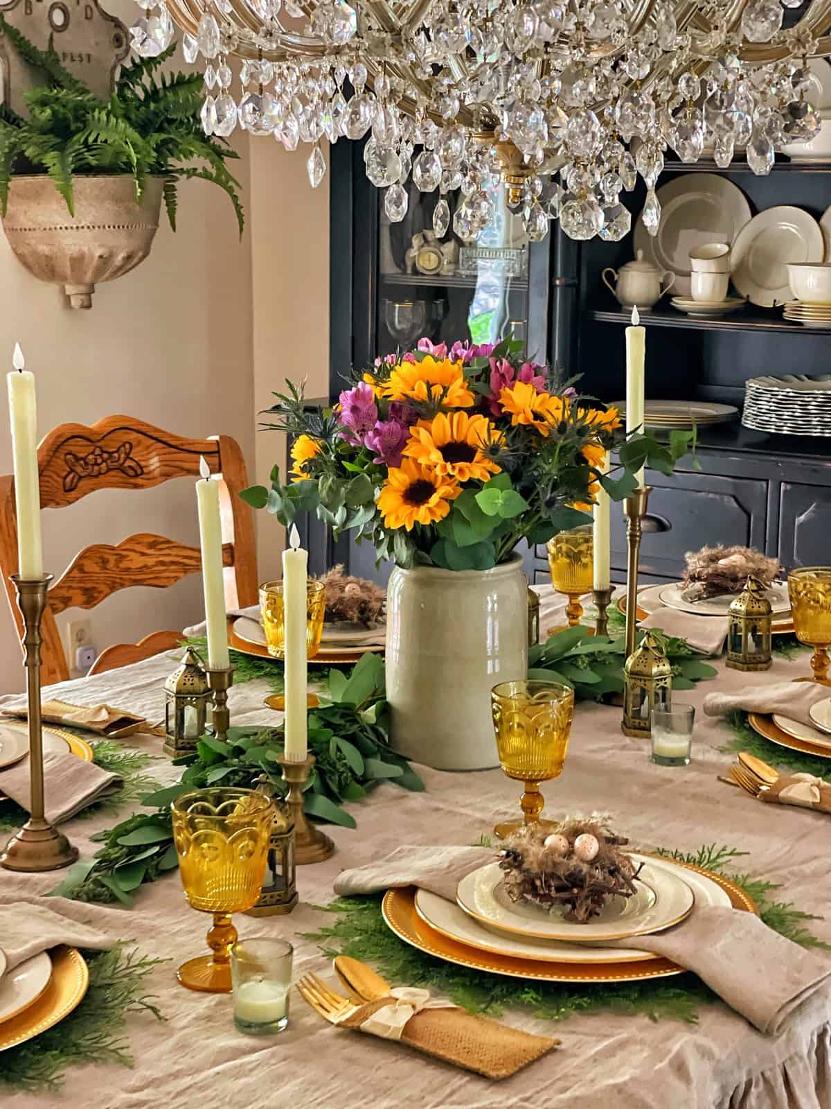 5 Simple Ideas to Set a Beautiful Mother's Day Table