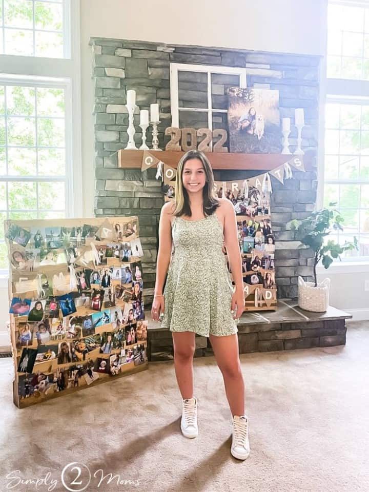 How to Make an Amazing Pallet Photo Display in 5 Easy Steps