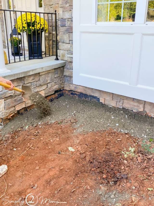 How to Remove Overgrown Shrubs from the Front of Your House