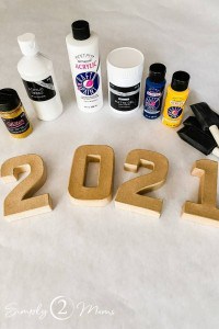 The Best Way to Paint Paper Mache Letters and Numbers