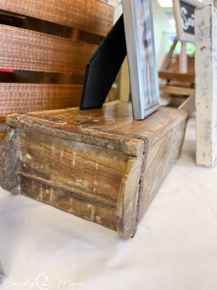 How to Create a Senior Night Display Table in 5 Easy Steps