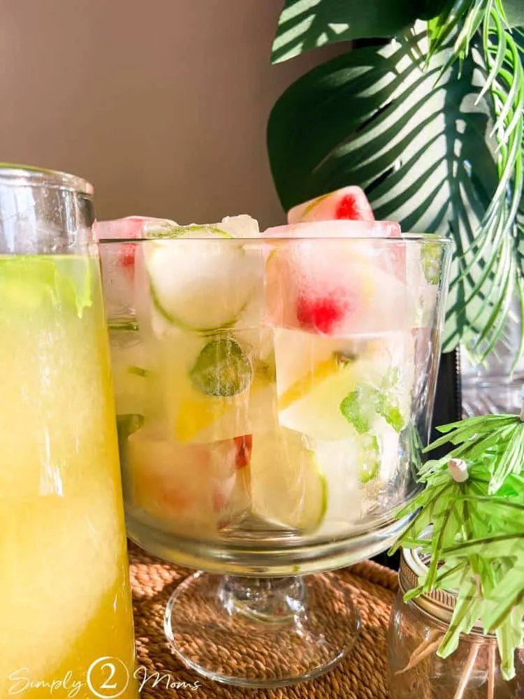 Friday Favorites: 15 Tropical Entertaining Essentials for a Fabulous ...