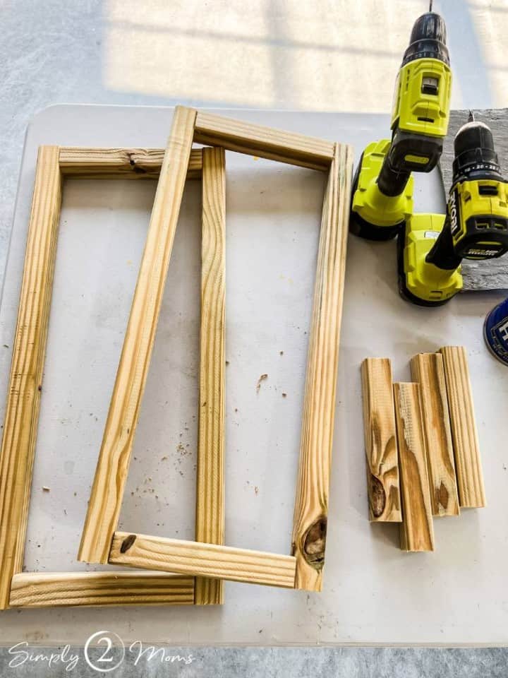 How to Build an Easy Outdoor Side Table for Less than $10