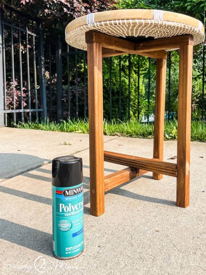 $25 DIY Outdoor Accent Table in 5 Easy Steps
