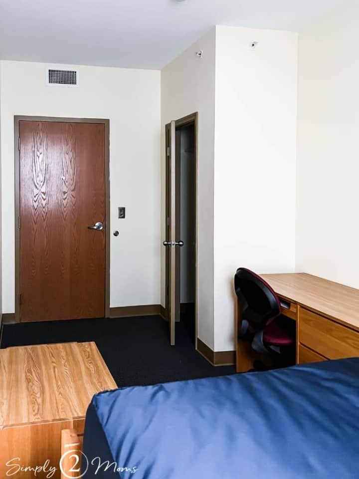 15 College Move Out Tips for Parents