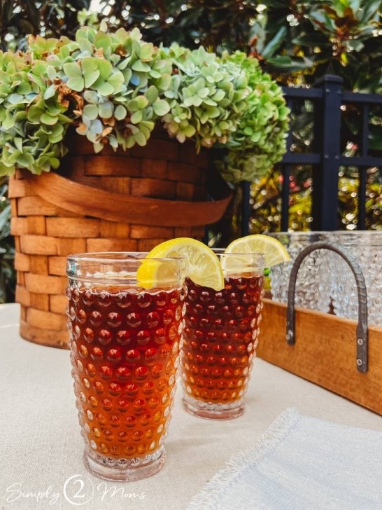 Bringing Southern Charm to the Table with a Potluck Party – Simply2moms