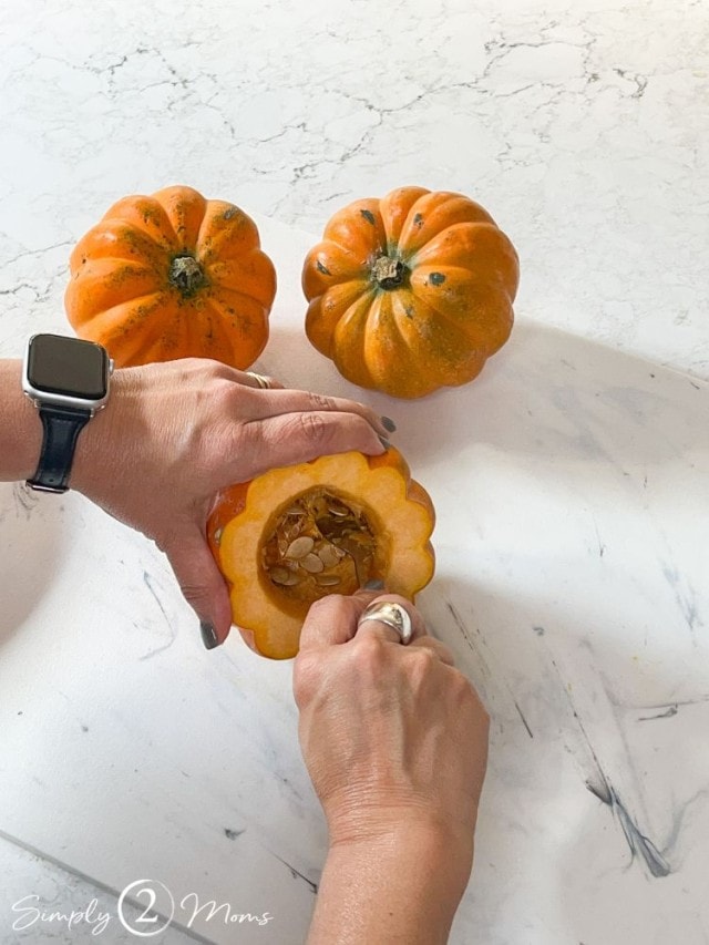 How to Make Mini Pumpkin Bowls in Just 5 Easy Steps