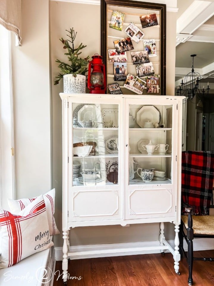 3 Easy Steps to Make a Simple Christmas Card Display Frame