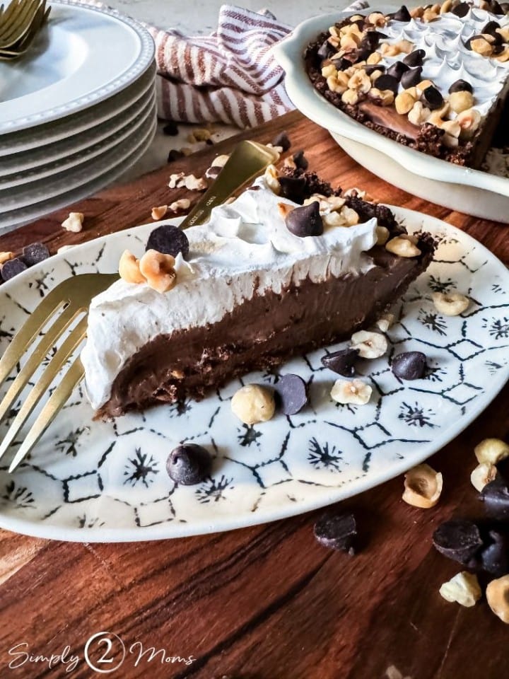Easy and Decadent Keto Chocolate Hazelnut Pie (Gluten Free)