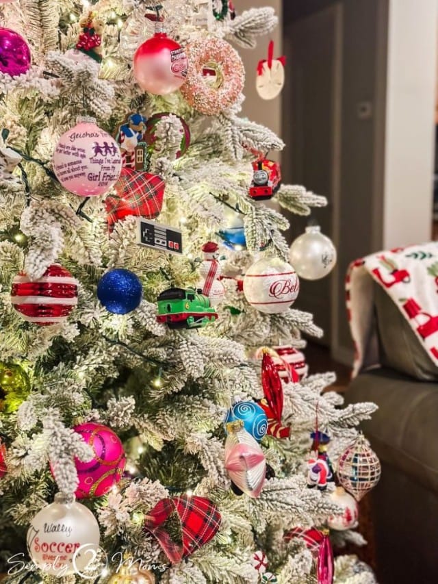 Deck the Halls Like a Pro: 30 Tips for Decorating Christmas Trees ...