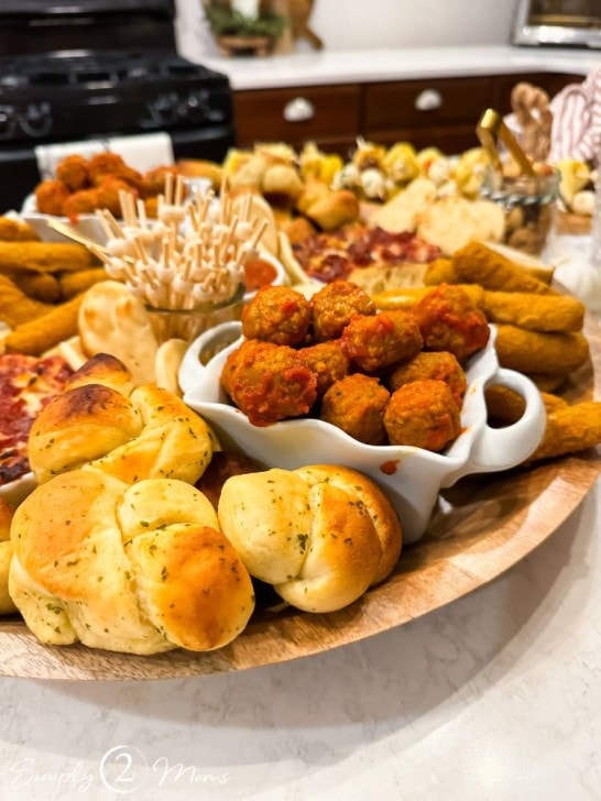 How to Throw a Charcuterie Board Dinner Party to Impress Your Guests