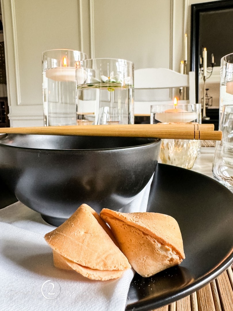 East Meets Elegance: How to Create a Chic Chinese Table Styling ...