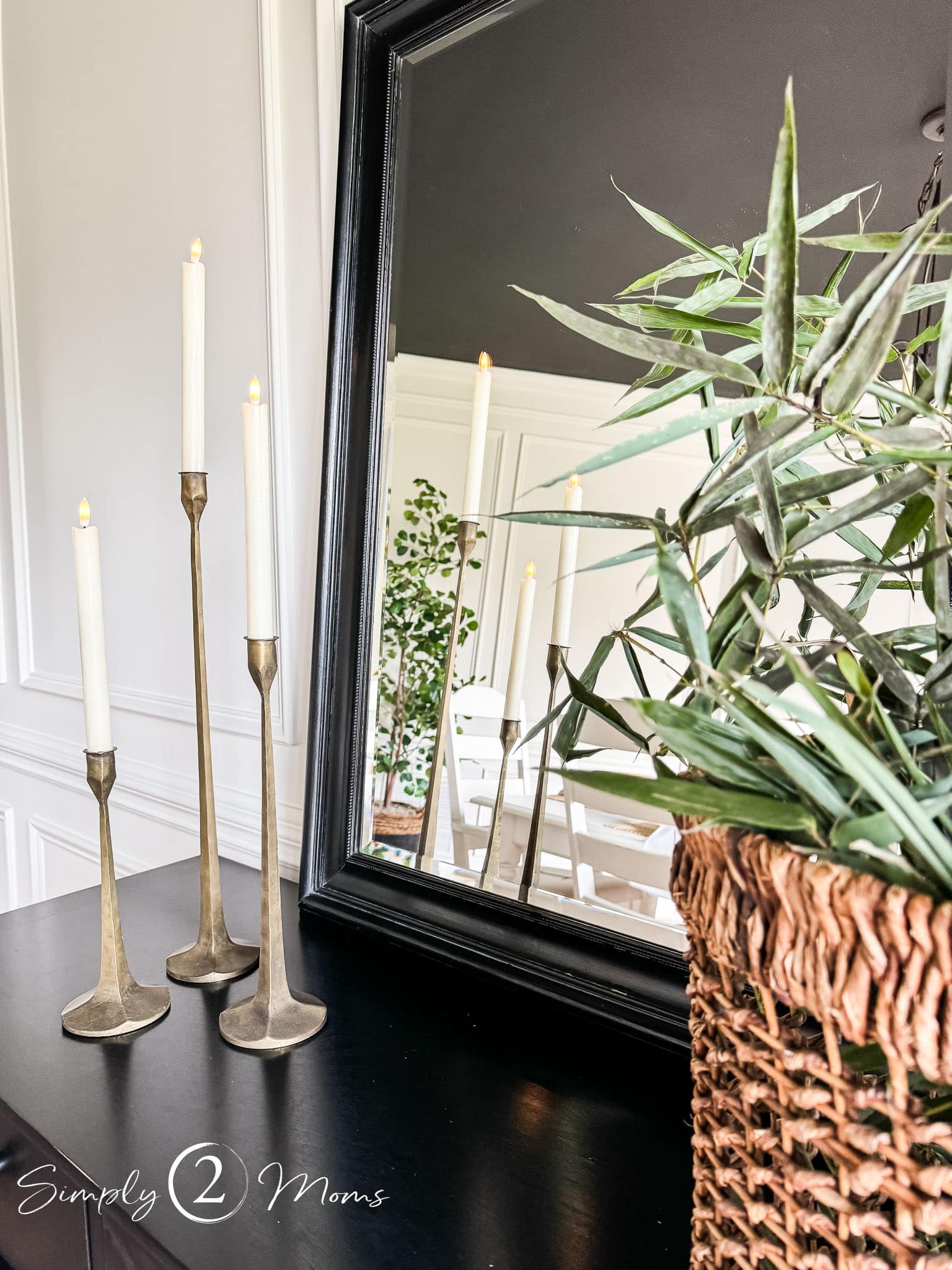 East Meets Elegance: How to Create a Chic Chinese Table Styling ...