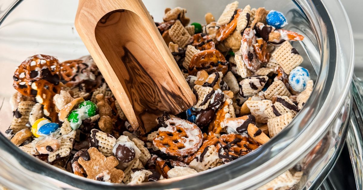 Mix Up The Fun Irresistible Sweet Salty Snack For Game Night