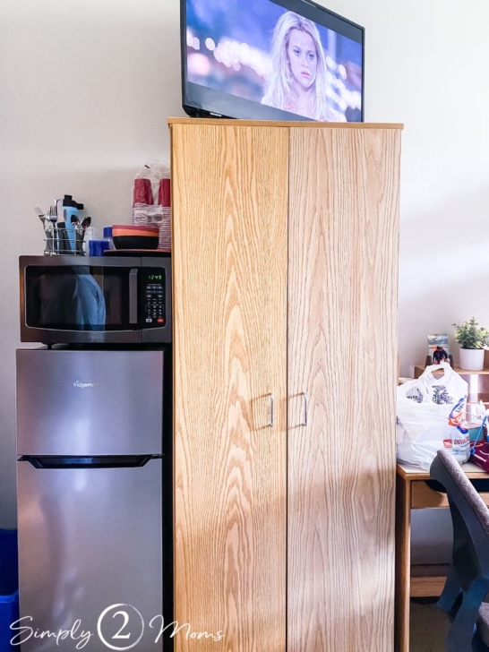 The Best College Dorm Room Kitchen Set Up Essential You Need